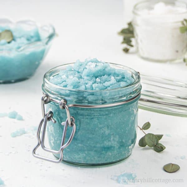 DIY Salt Scrub Recipe {Homemade Sea Salt Body Scrub}