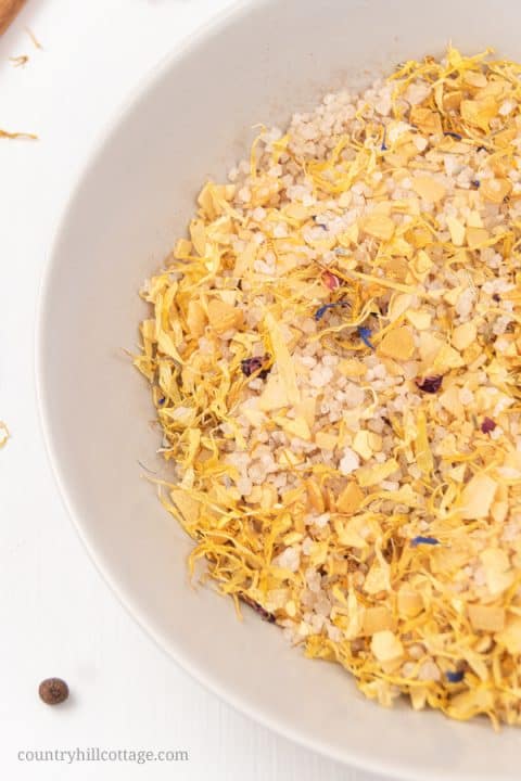 Pumpkin Spice Bath Salt Recipe - Easy DIY Bath Soak