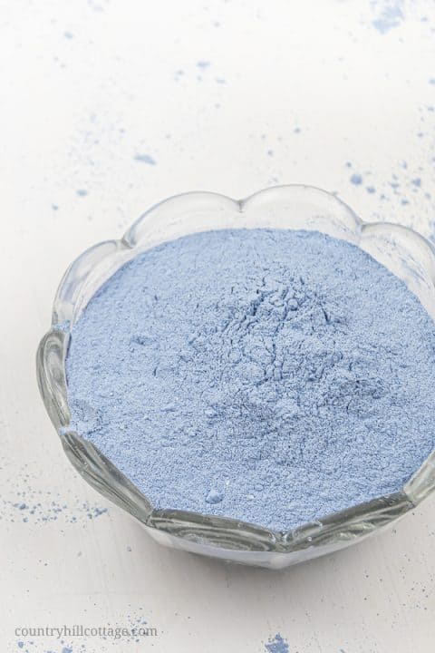 DIY Blue Clay Mask – 6 Easy Blue Face Mask Recipes