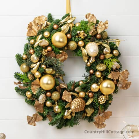 DIY Gold Christmas Wreath