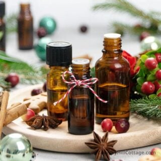 Christmas Diffuser Blends {25 Holiday Essential Oil Recipes}
