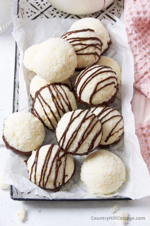 Condensed Milk Coconut Macaroons {Eggless Recipe}