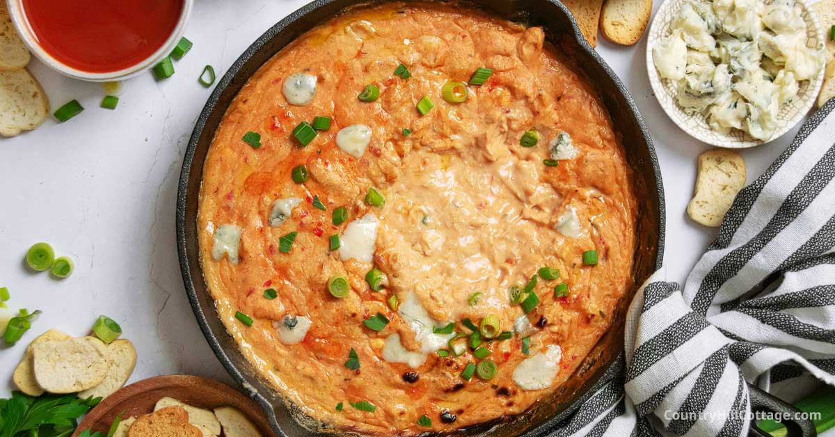 Franks Buffalo Chicken Dip {Easy 5 Ingredient Recipe}