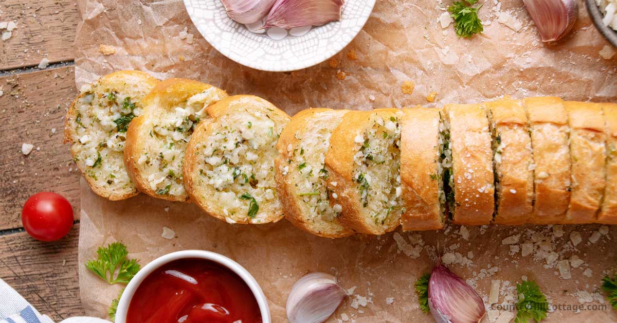 Baguette Garlic Bread {Easy 25 Min Recipe}